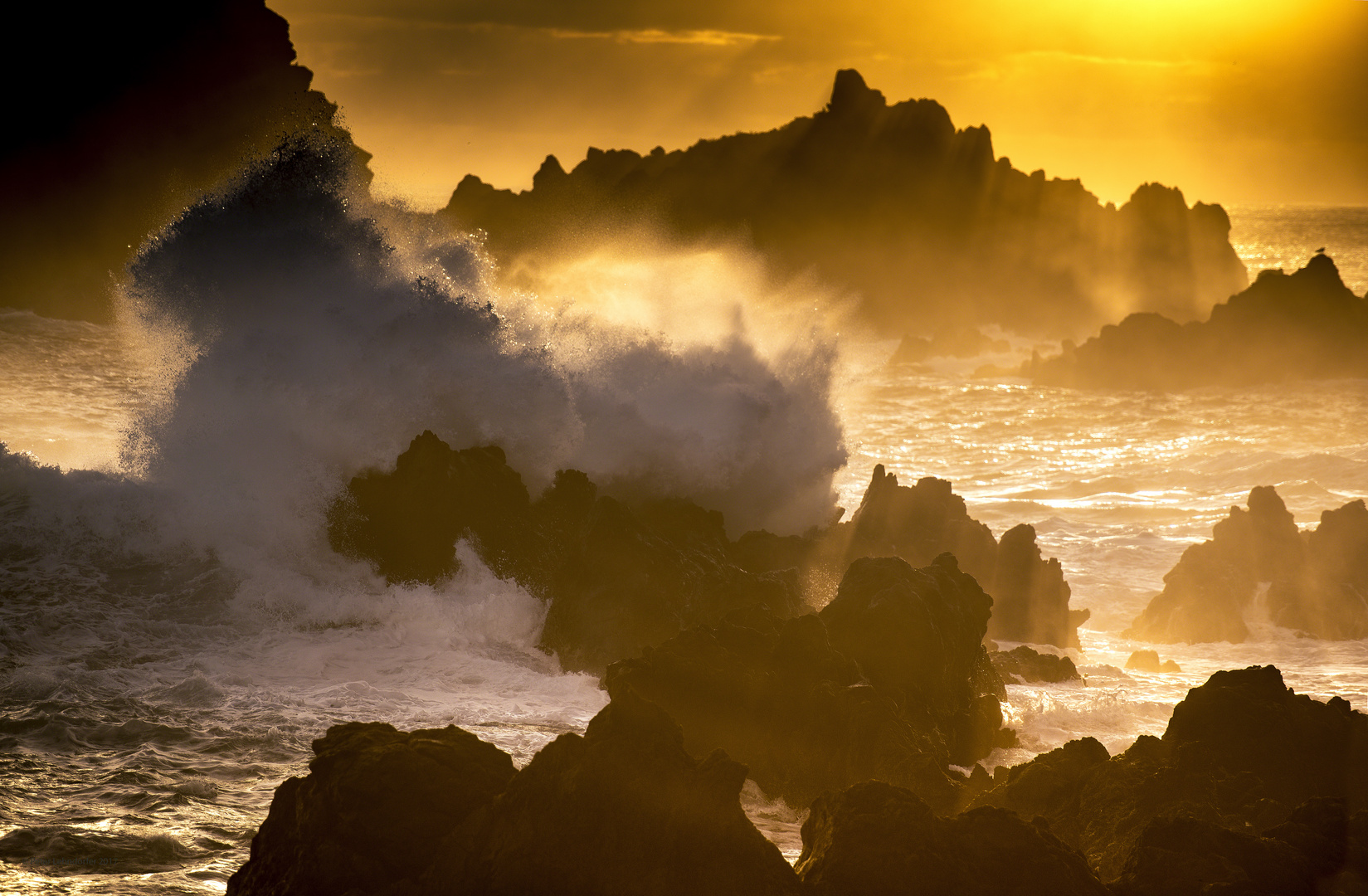 Raue See an der Nordküste von Madeira Foto & Bild | urlaub, world ...