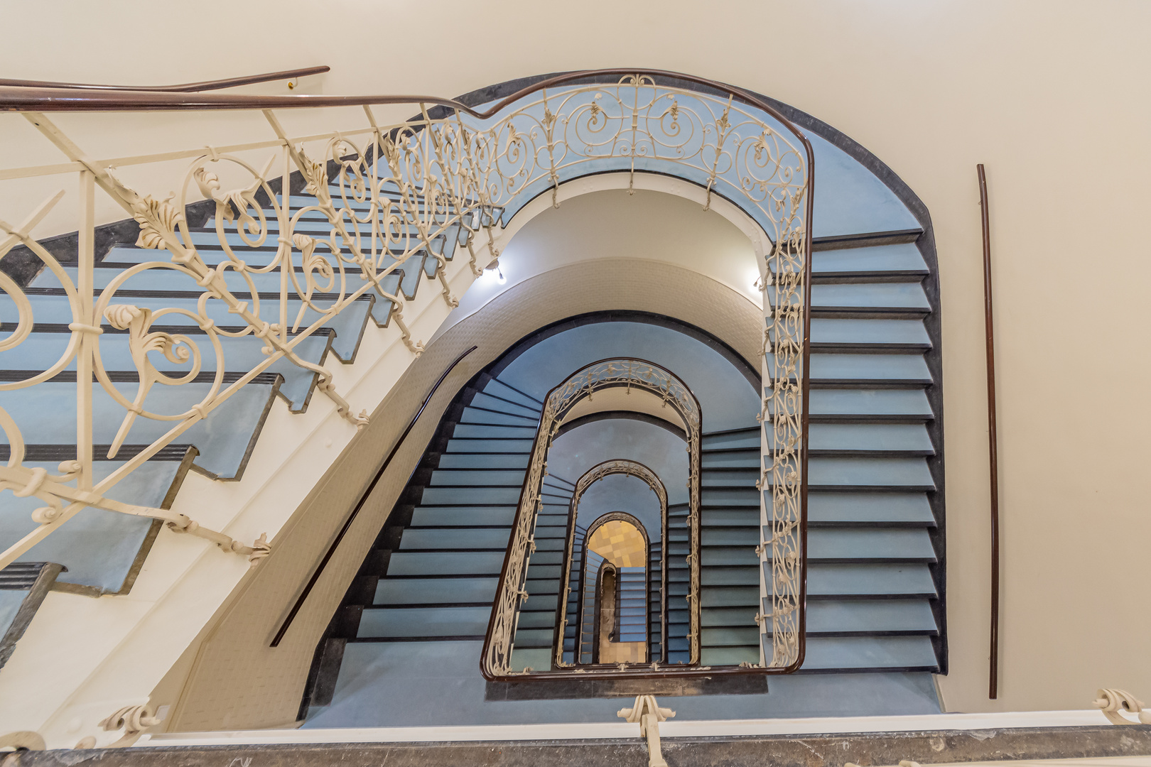 Rauf und Runter Foto & Bild | architektur, deutschland, europe Bilder ...