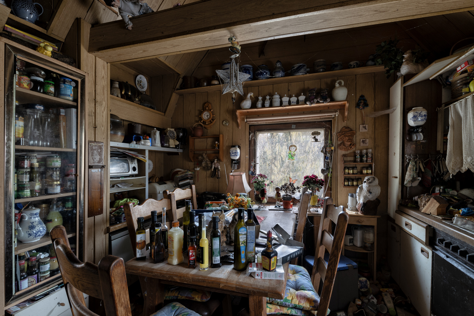 Raum ist... Foto & Bild | marode, alt, marodes Bilder auf fotocommunity