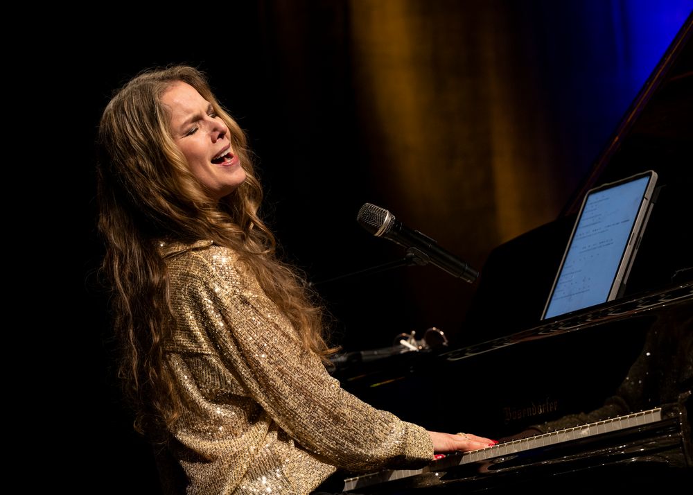 Rebekka Bakken Foto & Bild | kunstfotografie & kultur, musik & konzert ...