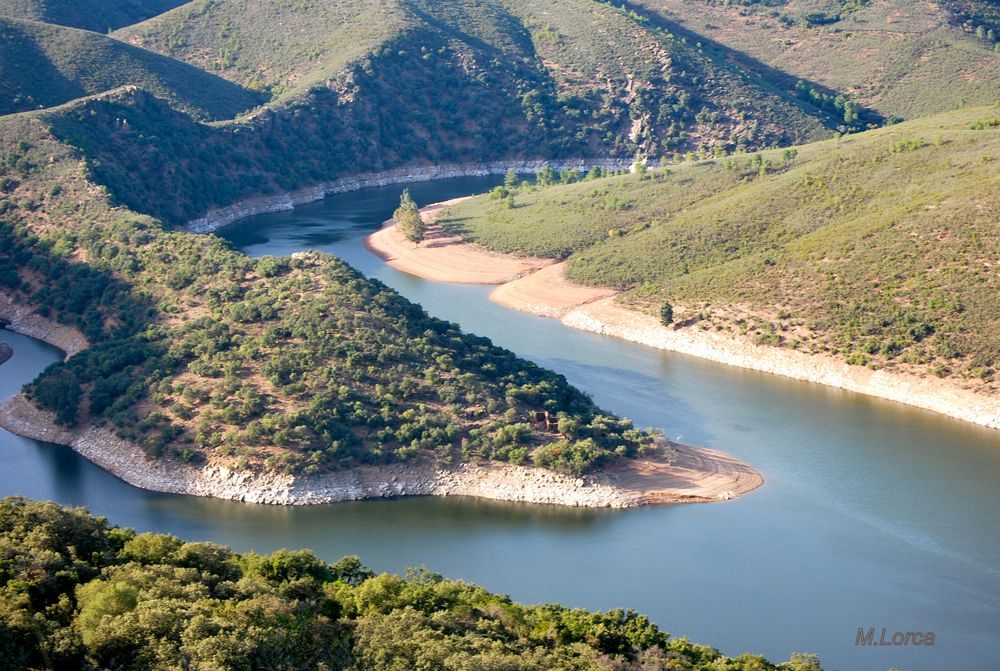 recodo del rio al paso por ( monfrague extremadura) Imagen & Foto ...