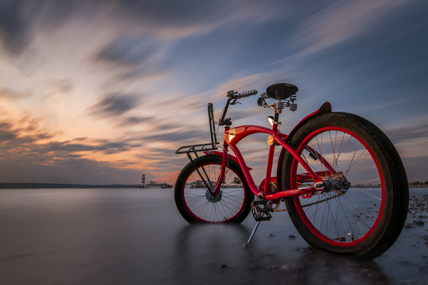 Red Baron Beach Cruiser in sunset Foto & Bild | sonnenuntergänge ...