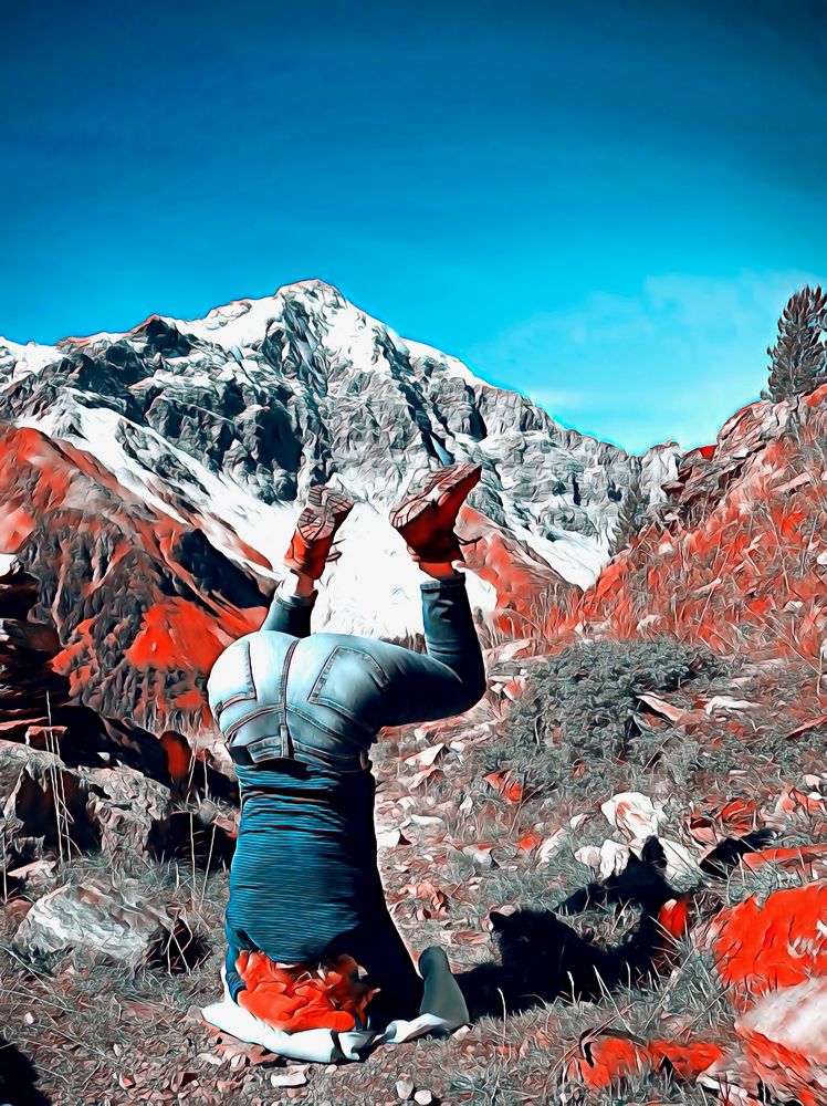Red-blue Mountain Headstand (2022) Foto & Bild | bearbeitungs - techniken, filtertechniken, rot ...