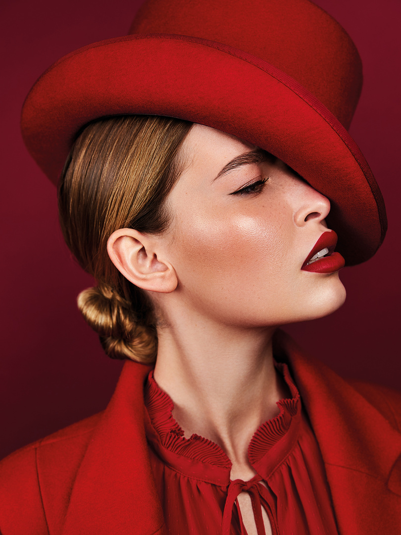 red hat Foto & Bild | portrait, portrait frauen, studio Bilder auf ...