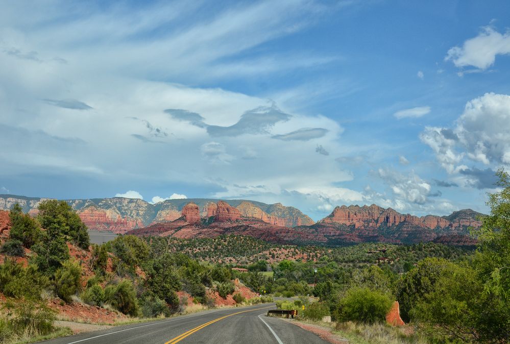 Red Rock Mountains Foto & Bild | world, strasse, panorama Bilder auf ...