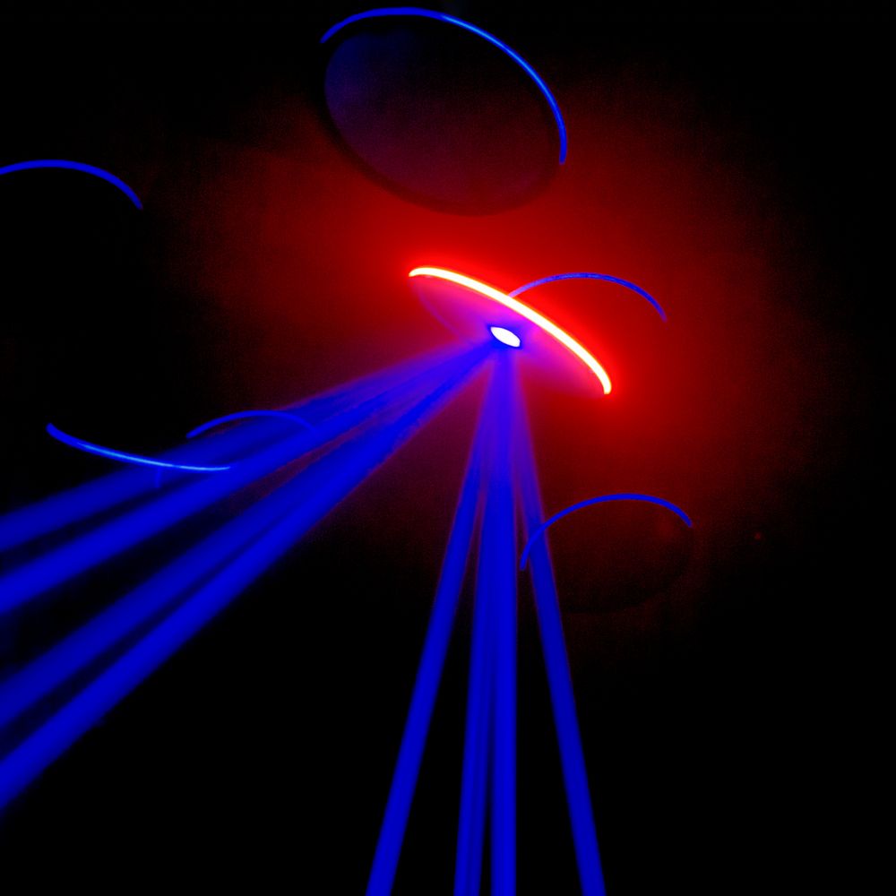 reflected lights Foto & Bild | berlin, reflections, lichtkunst Bilder ...