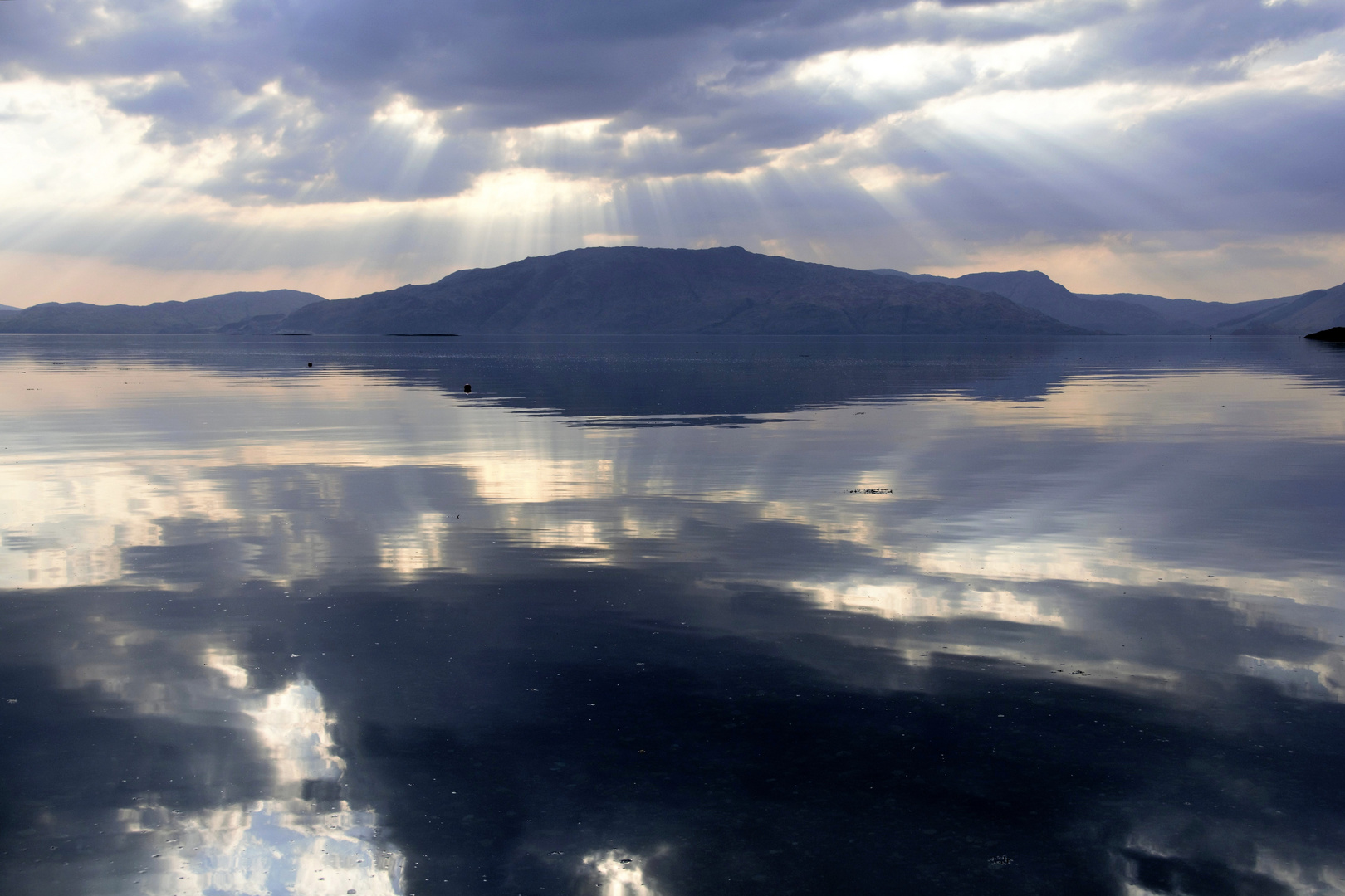 reflet photo et image | paysages, mers et océans, ecosse Images ...