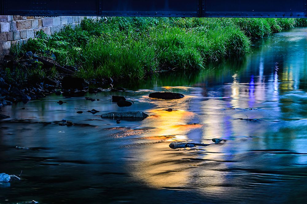 Reflexionen Foto & Bild | mai, dokumentation, nacht Bilder auf ...
