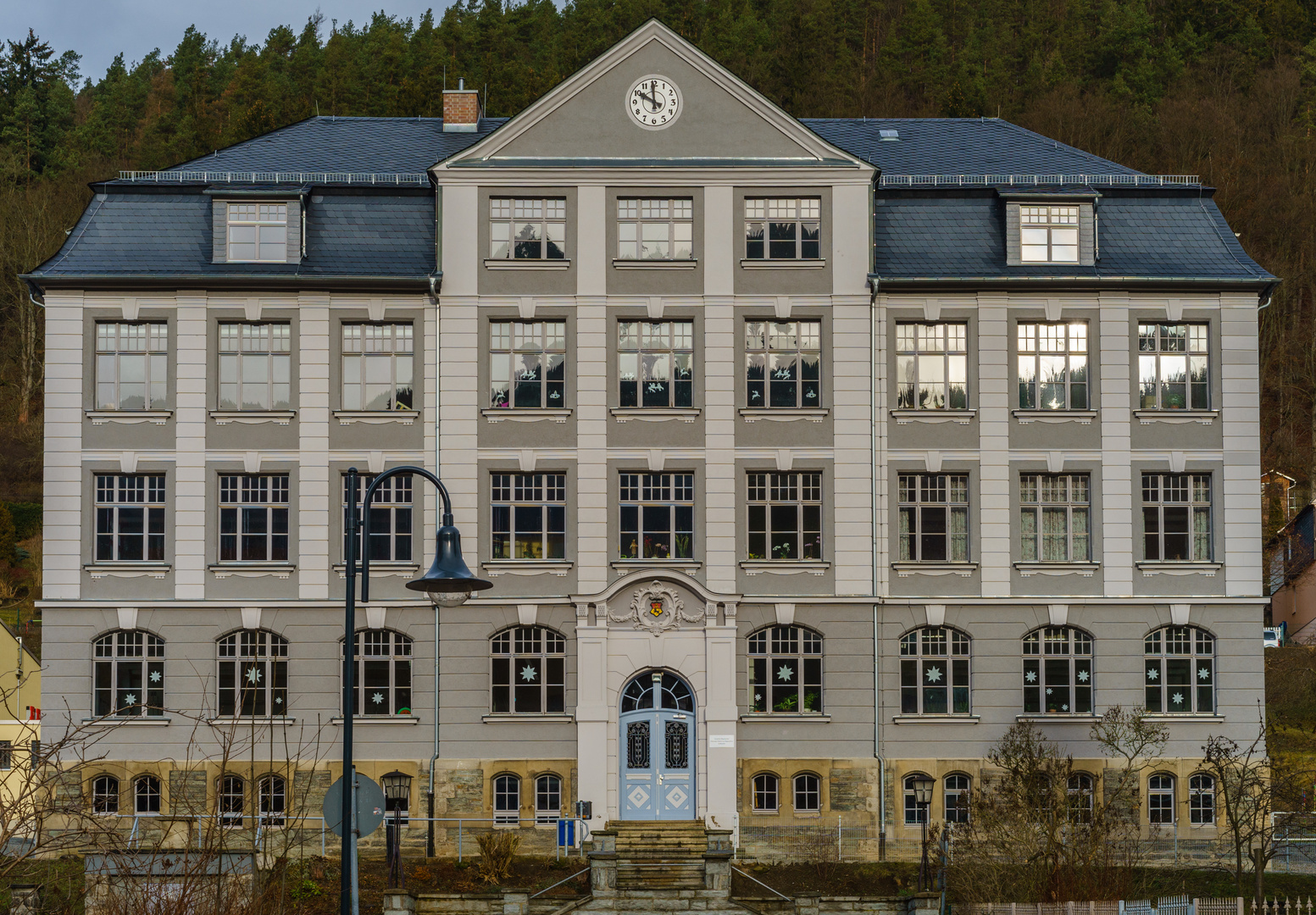 Regelschule Gräfenthal Foto & Bild | schule, architektur, gebäude ...