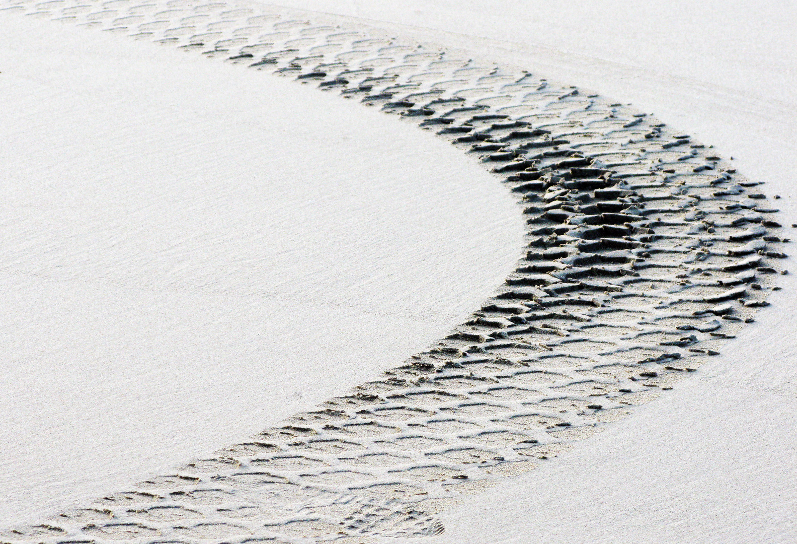 Reifenspur Foto & Bild | monatswettbewerbe, 2022, 04 wortwörtlich ...