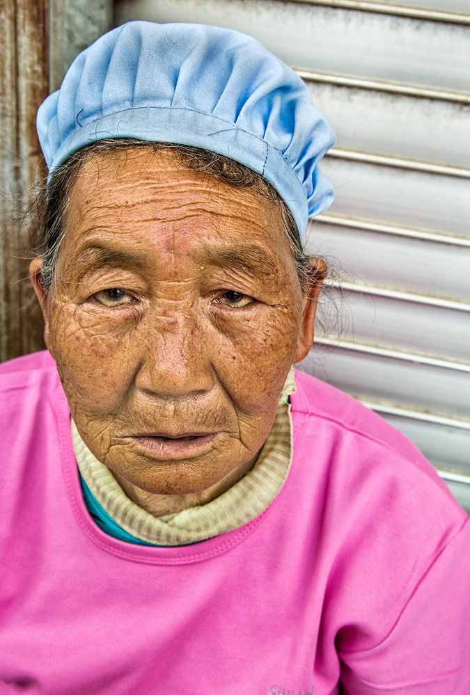 Reihenweise alte Damen #9 Foto & Bild | blue, china, people Bilder auf ...