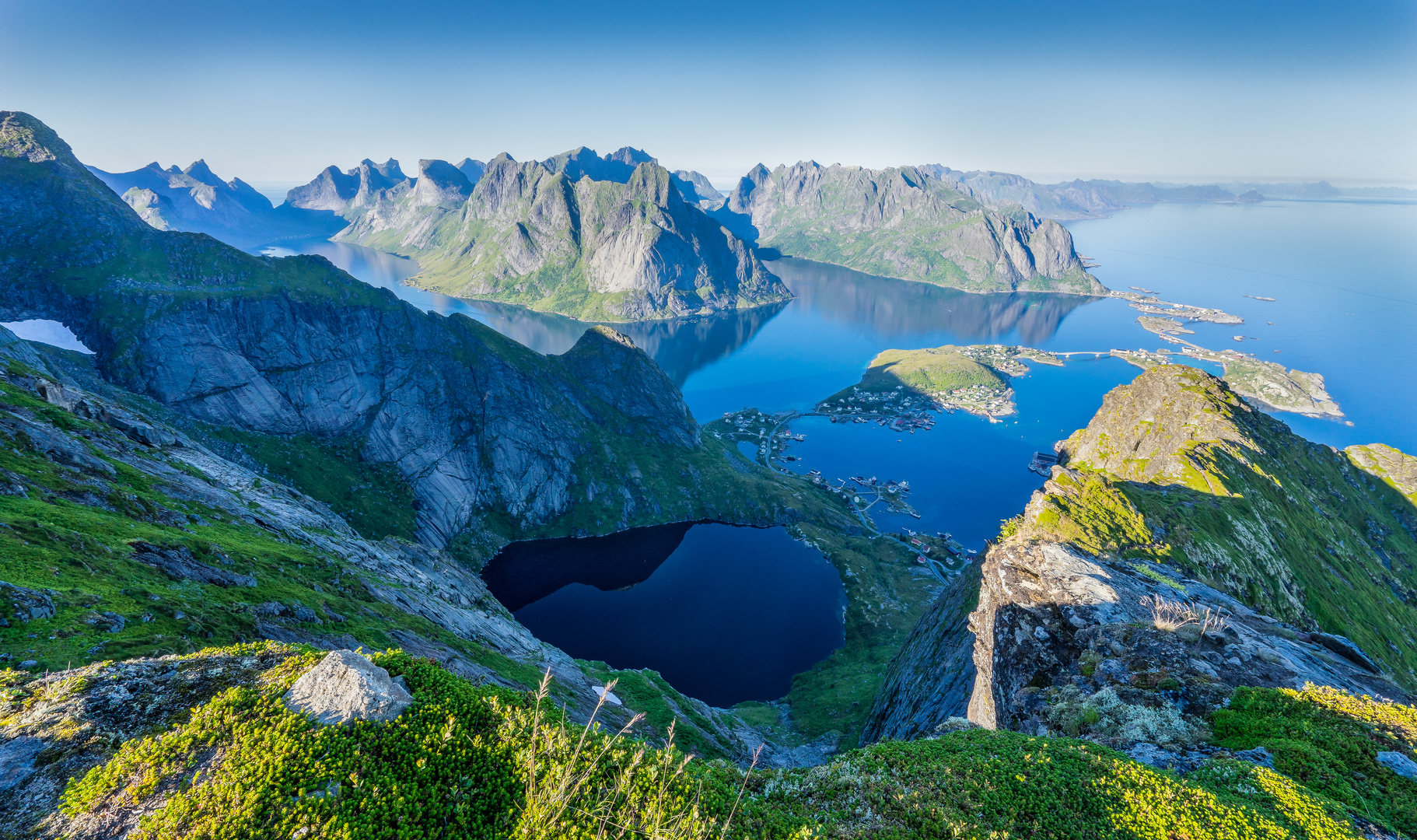 Reinebringen_1 Foto & Bild | landschaft, meer & strand, reisen Bilder ...