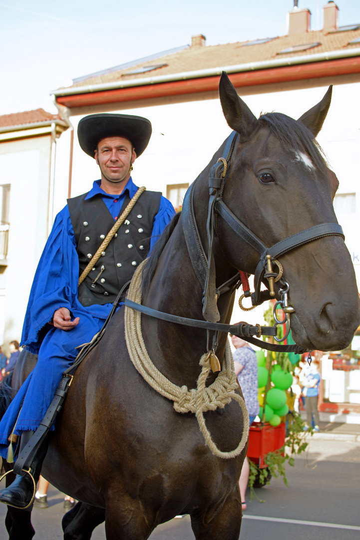 Reiter. Foto & Bild | kunstfotografie & kultur, straßenfeste, bräuche ...