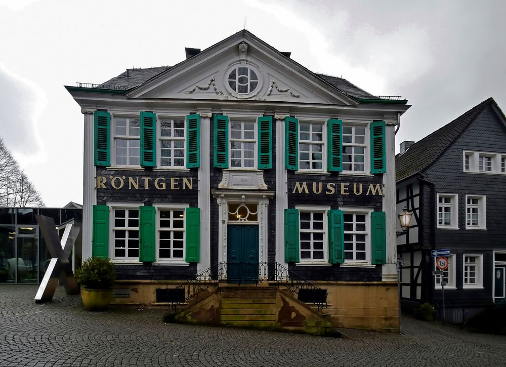 Remscheid-Lennep Röntgen-Museum (12) Foto & Bild | fachwerk, schiefer ...