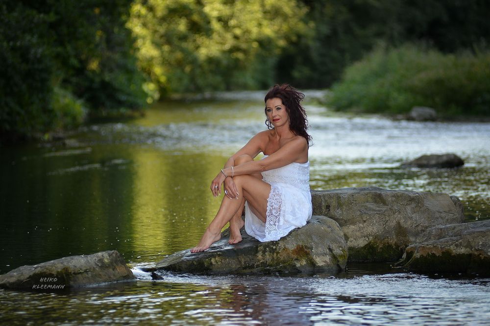 ~ Rena ~ Genießt die Ruhe am Fluss Foto & Bild | erwachsene menschen, portrait, portrait frauen ...
