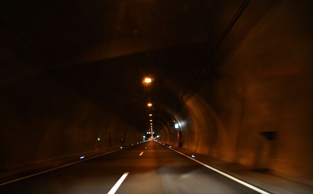 Rennsteigtunnel Foto & Bild | architektur, tunnel tunell, motive Bilder ...