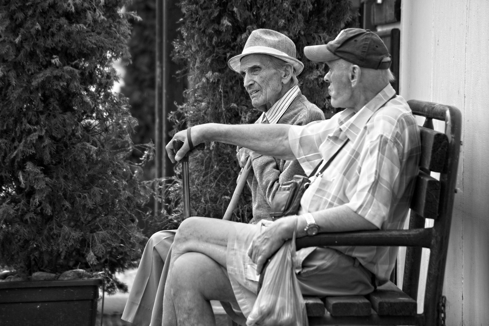 Rentner Foto & Bild | fotokunst, emotionen, monochrome fine art Bilder ...