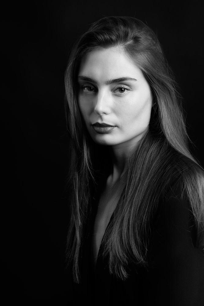 Reserved Foto & Bild | portrait, portrait frauen, studio Bilder auf fotocommunity