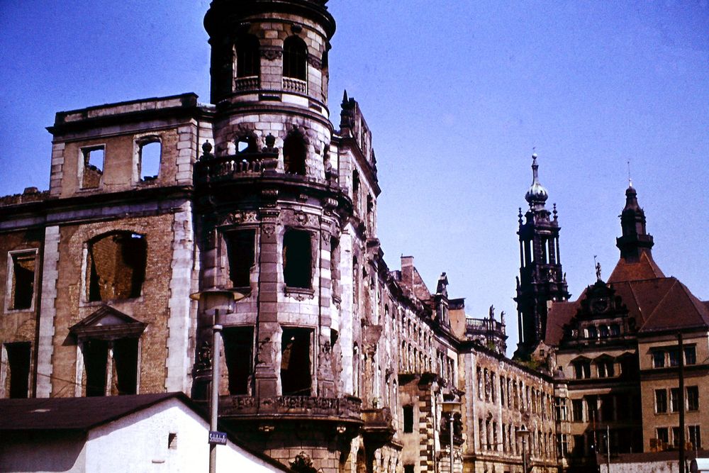 Residenzschloss Dresden DDR Zeit Foto & Bild | deutschland, europe ...