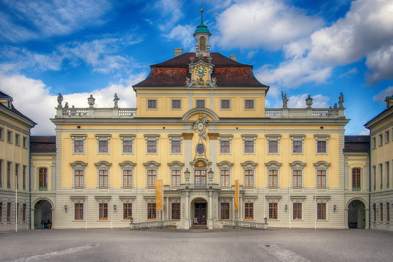 Residenzschloss Ludwigsburg Foto & Bild | architektur, stadtlandschaft ...