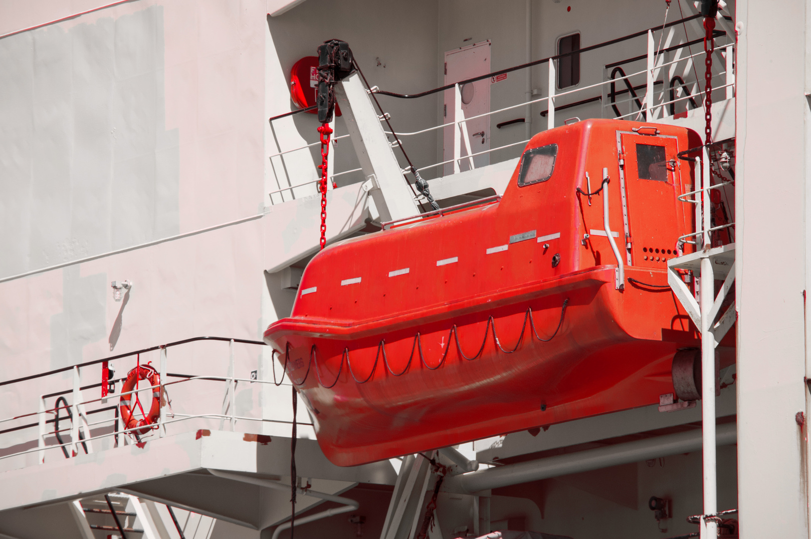 Rettungsboot nach Ernst Nicol Foto & Bild | world, wasser, hamburg ...