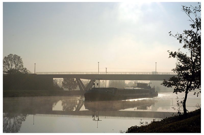 Rhein-Main-Donau-Kanal im Nebel Foto & Bild | schiffe und seewege ... Rhein-Main-Donau-Kanal im Nebel Foto & Bild | schiffe und seewege ...