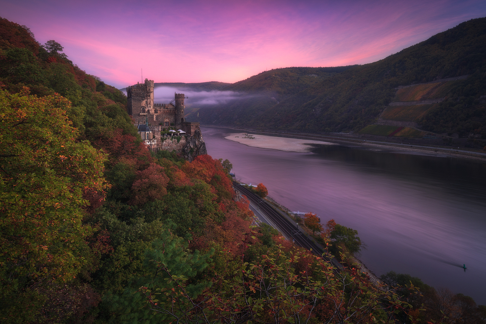 Rheinstein Foto & Bild | landschaft, schloss, herbst Bilder auf ...