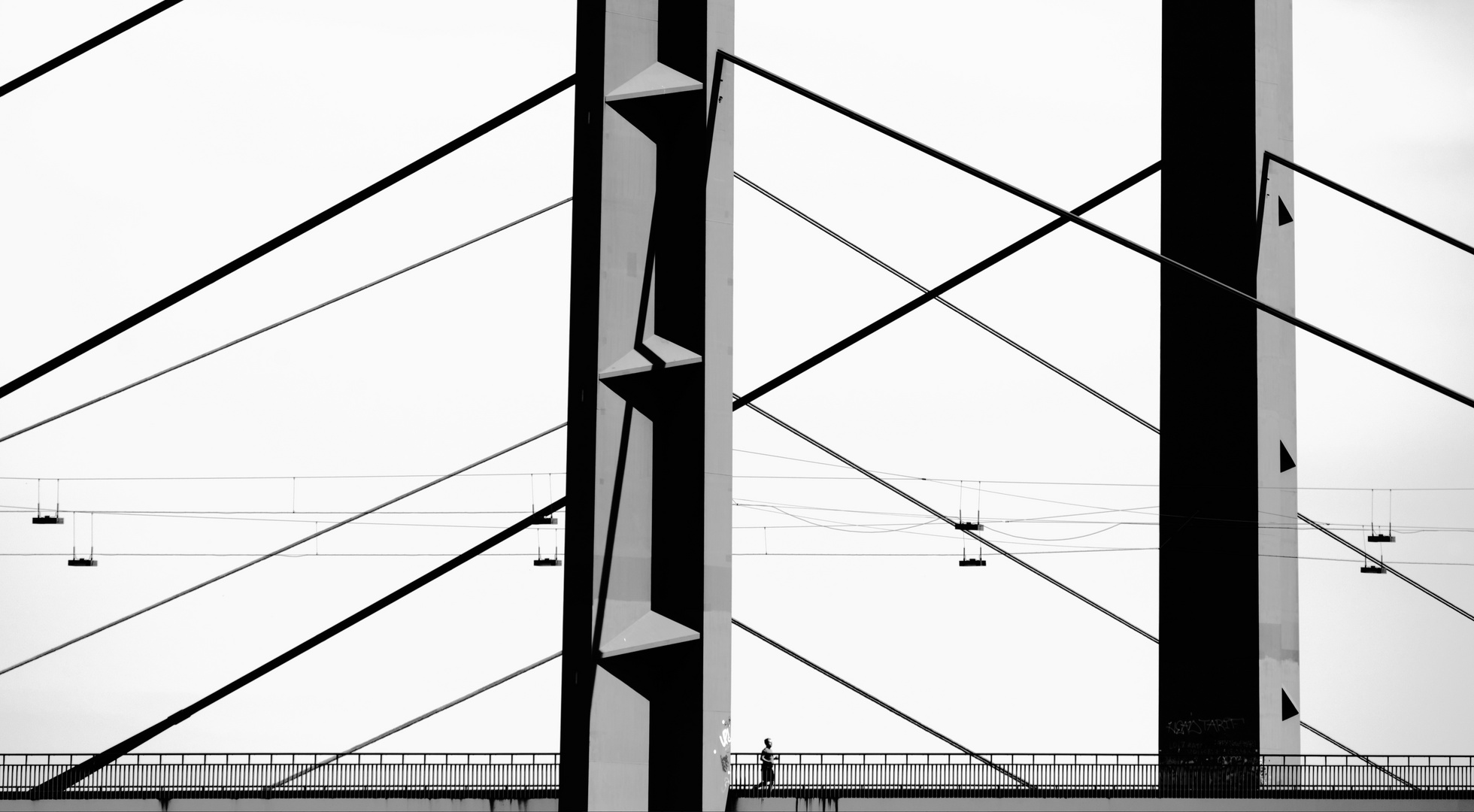 Rheinüberquerung Foto & Bild | architektur, streetfotografie mit menschen, straßen & brücken ...