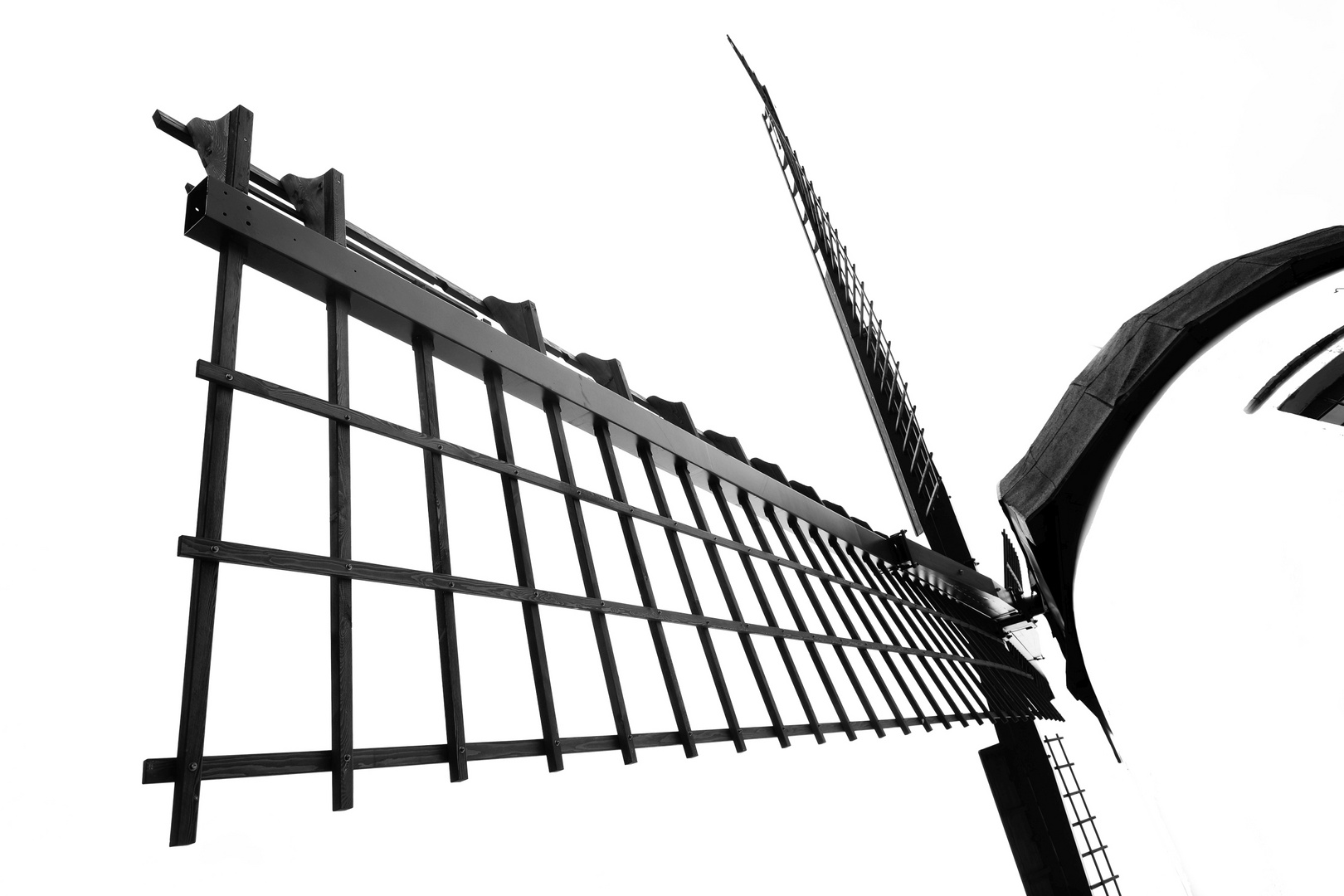 # Ricke racke, ricke Racke, geht die Mühle mit Geknacke Foto & Bild ...