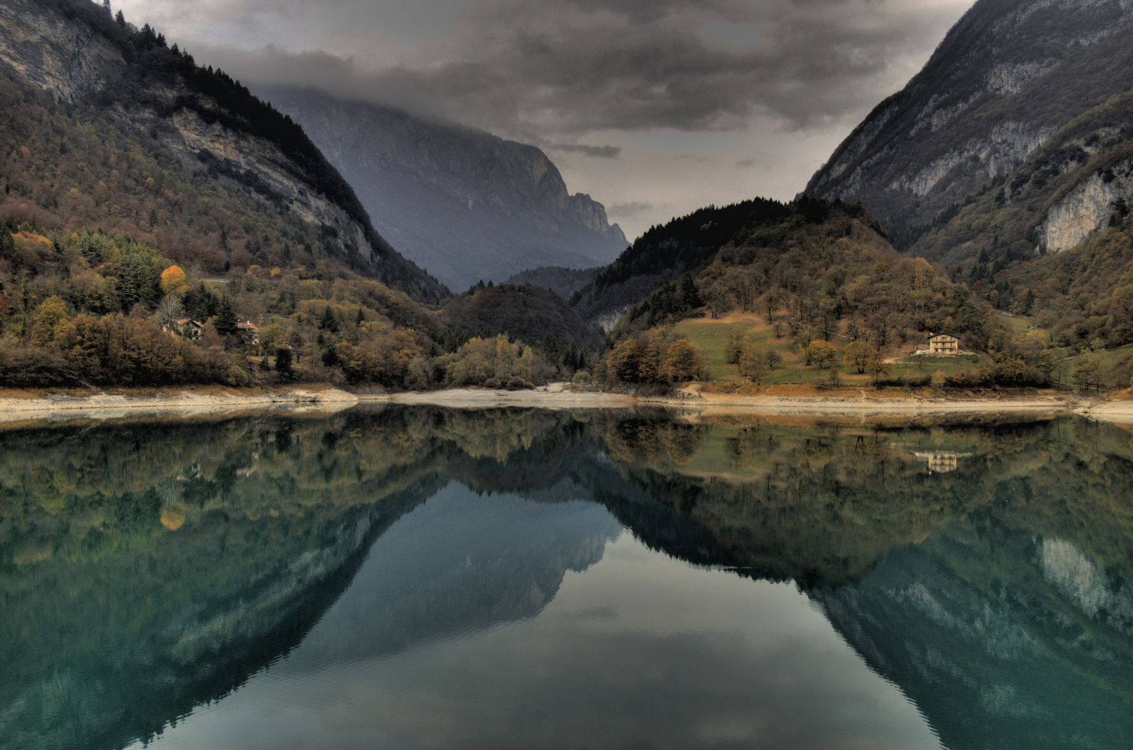 Riflesso Foto % Immagini| italy, world, europa Foto su fotocommunity