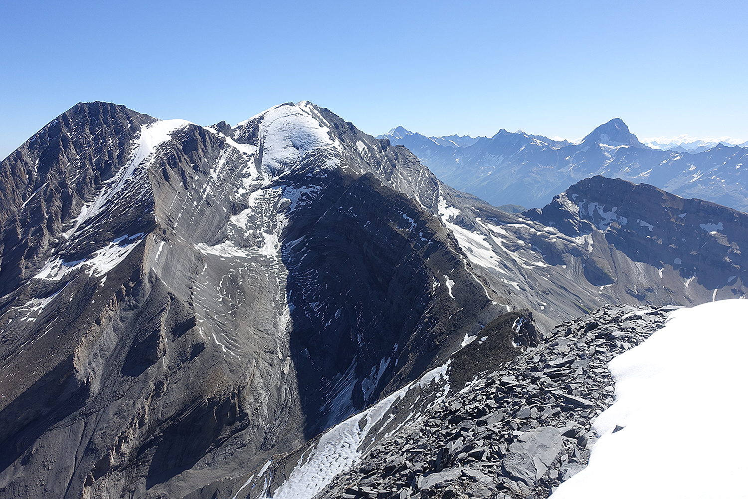 Rinderhorn - Ausblick.. Foto & Bild | natur, landschaft, berge Bilder ...