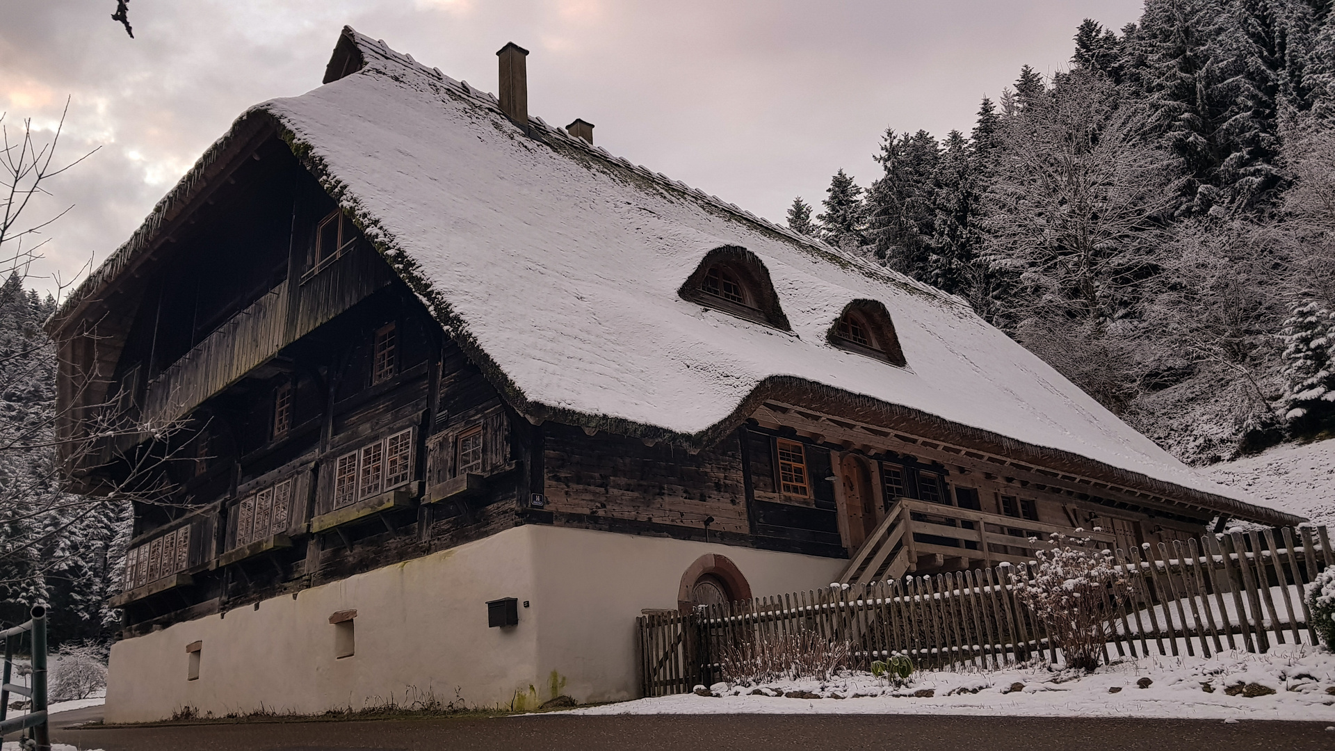 Ritterhof Kirnbach Foto & Bild | architektur, ländliche architektur ...