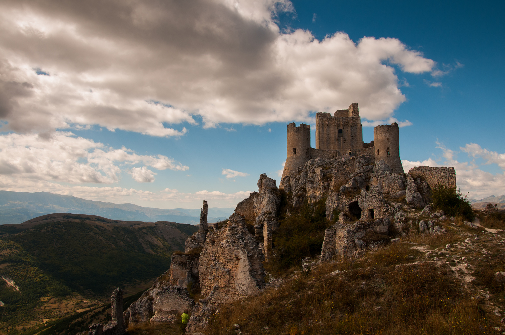 Rocca Calascio Foto % Immagini| paesaggi, montagna, natura Foto su ...
