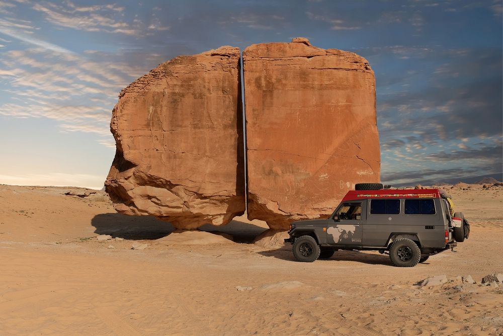 Roccia Al Naslaa Foto % Immagini| nature, world, landschaft Foto su ...