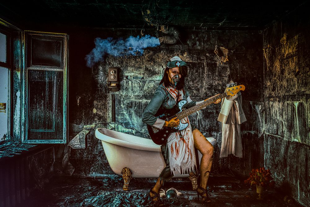 Rock in Zombie Land Foto & Bild | fotomontage, fantasy mystery, composing Bilder auf fotocommunity