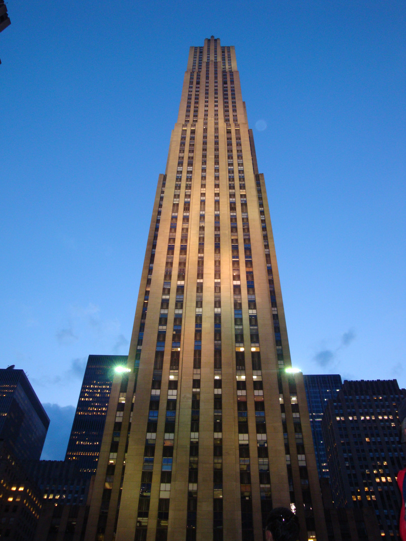 Rockefeller Building Foto & Bild | architektur, architektur bei nacht ...