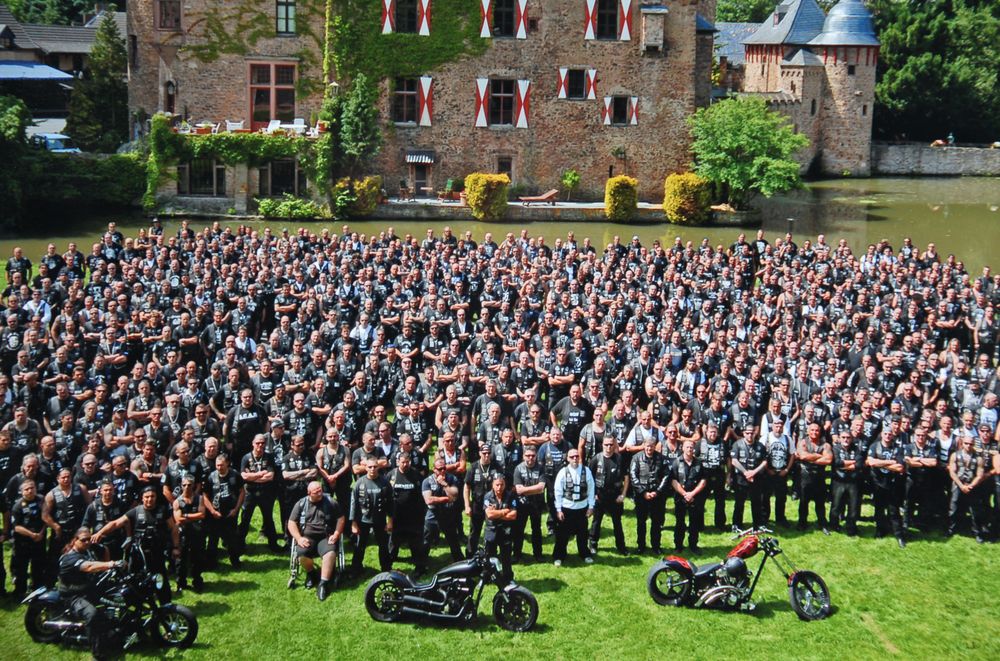 Rocker vom Gremium MC haben sich versammelt Foto & Bild ...