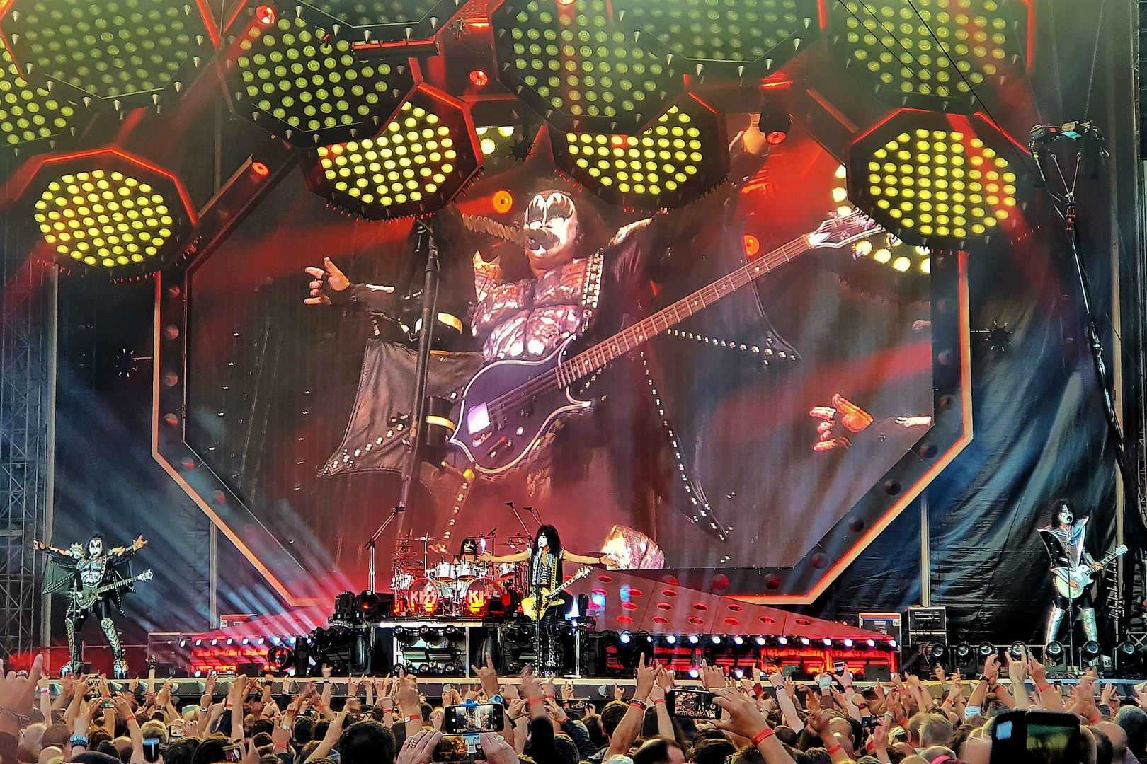 Rockn Roll party to night Foto & Bild | konzert, city, world Bilder auf ...