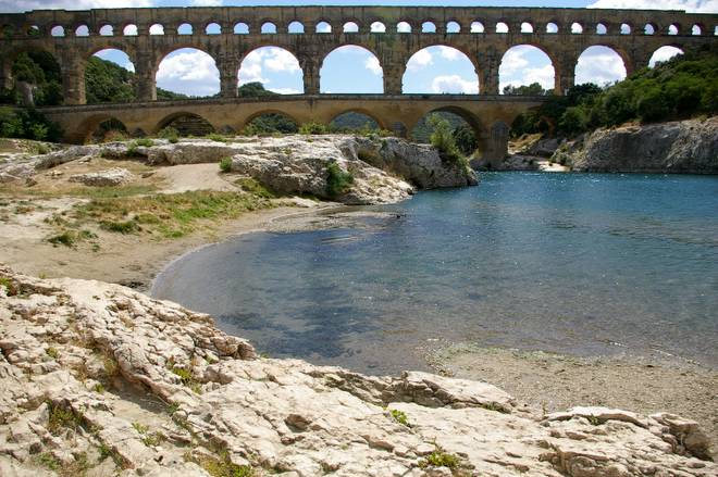 Römische Wasserleitung Foto & Bild | architektur, motive Bilder auf ...