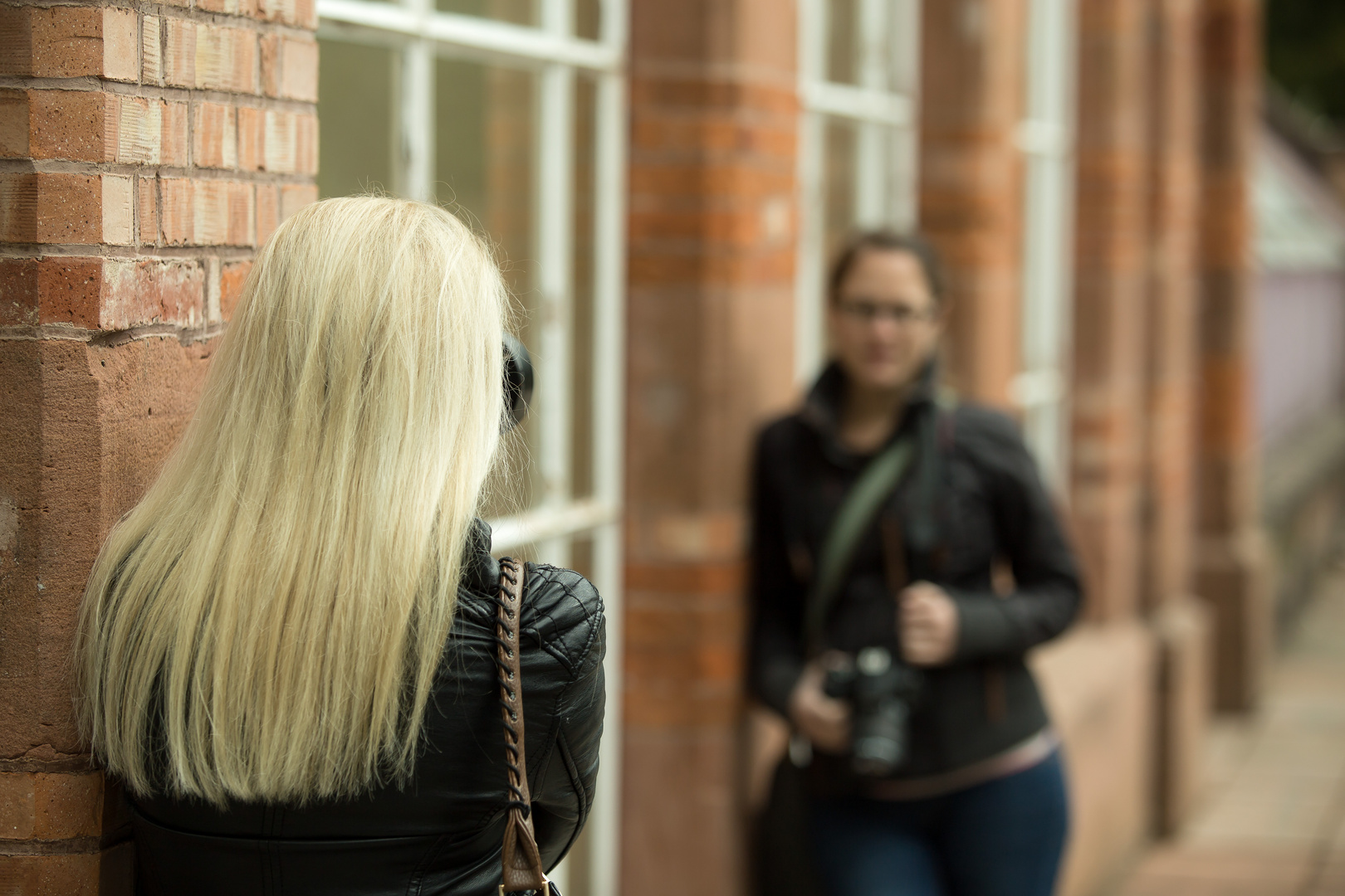 Rollentausch Foto & Bild | erwachsene menschen, zwei menschen, mehrere menschen Bilder auf ...