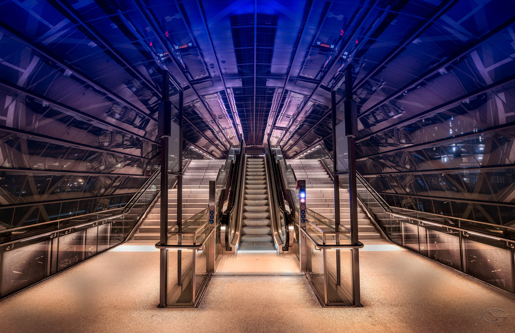 Rolltreppe Foto & Bild | architektur, treppen und treppenhäuser ... Rolltreppe Foto & Bild | architektur, treppen und treppenhäuser ...