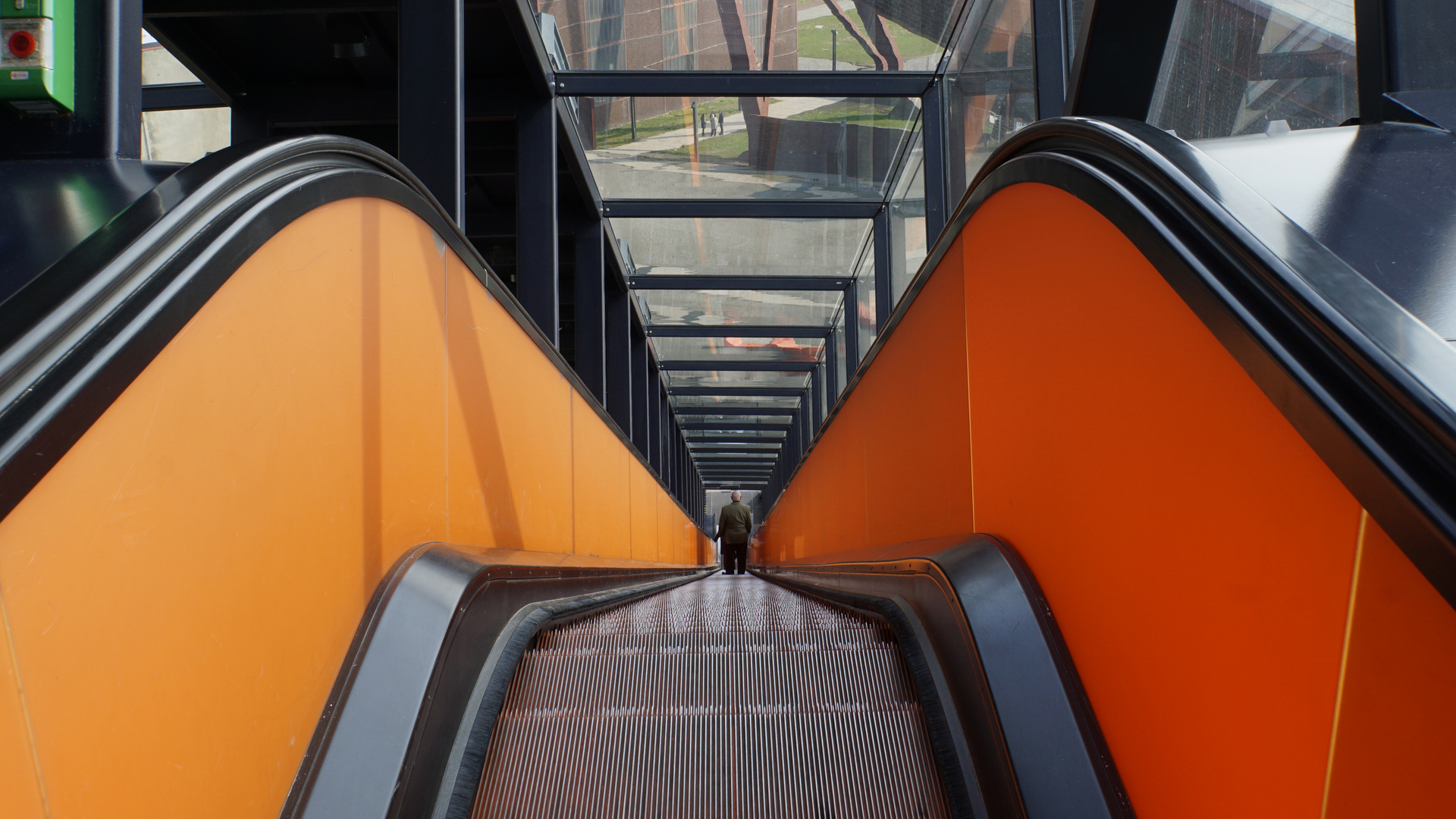 Rolltreppe Foto & Bild | industrie und technik, industrie- kultur ... Rolltreppe Foto & Bild | industrie und technik, industrie- kultur ...