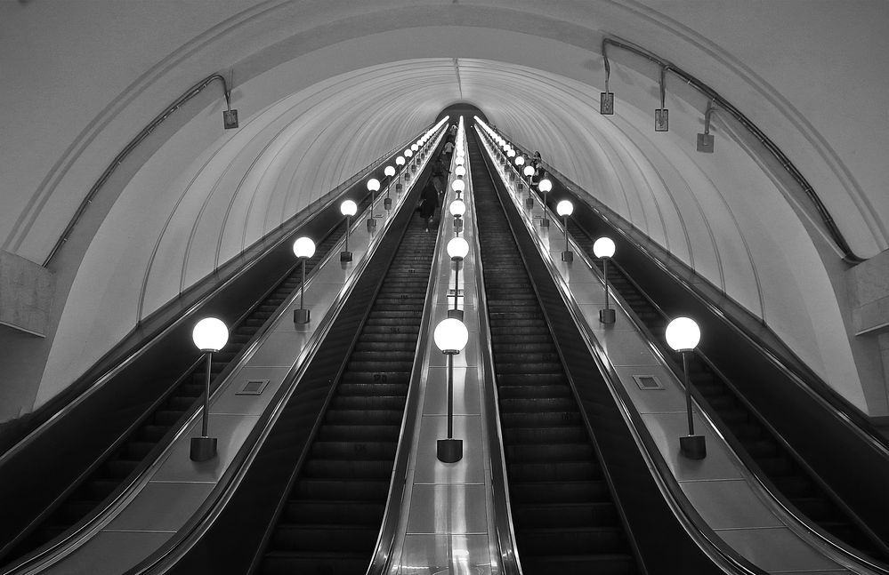Rolltreppen Foto & Bild | architektur, bahnhöfe & gleise, profanbauten ...