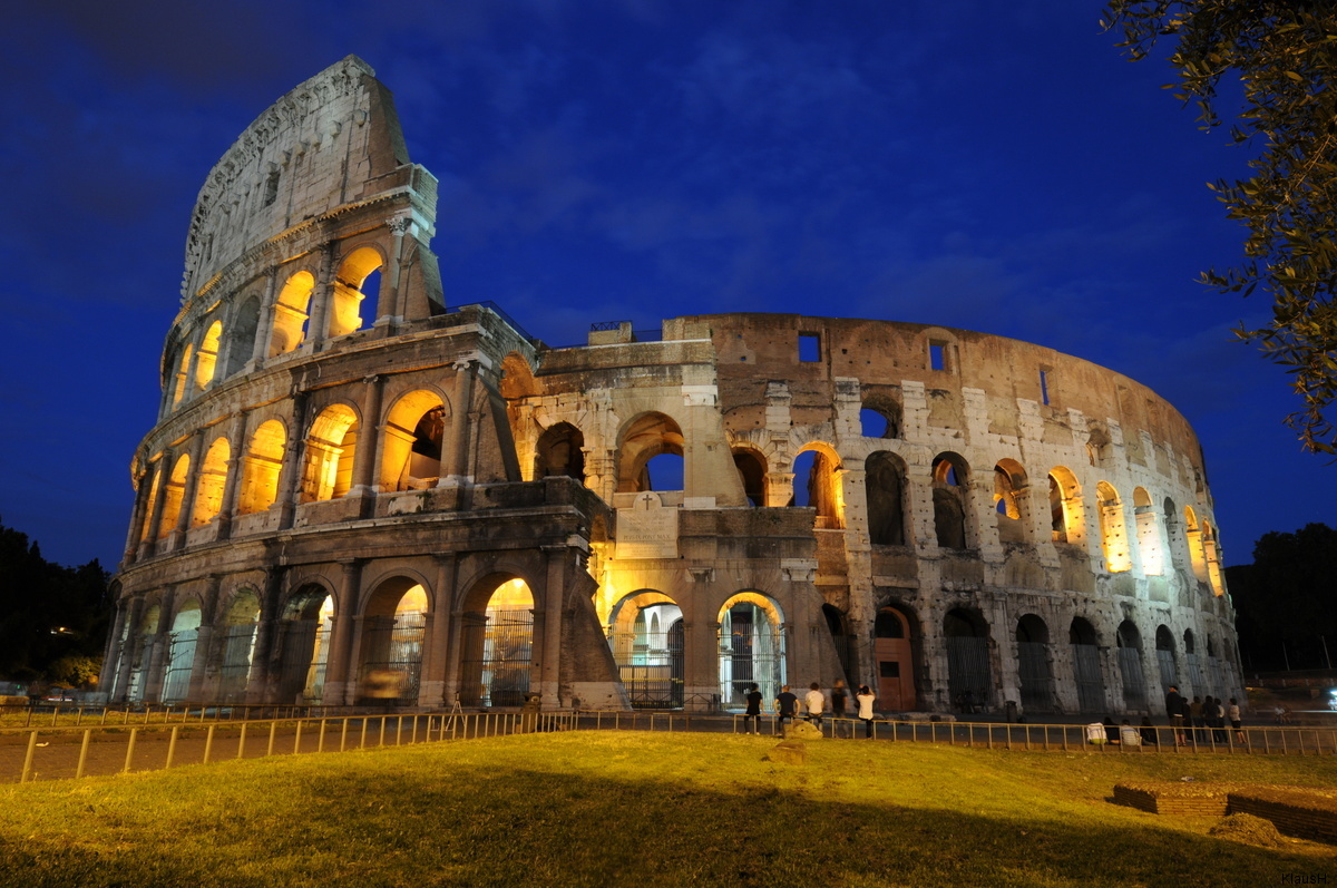 Rom XIII - Kolosseum bei Nacht Foto & Bild | europe, italy, vatican ...