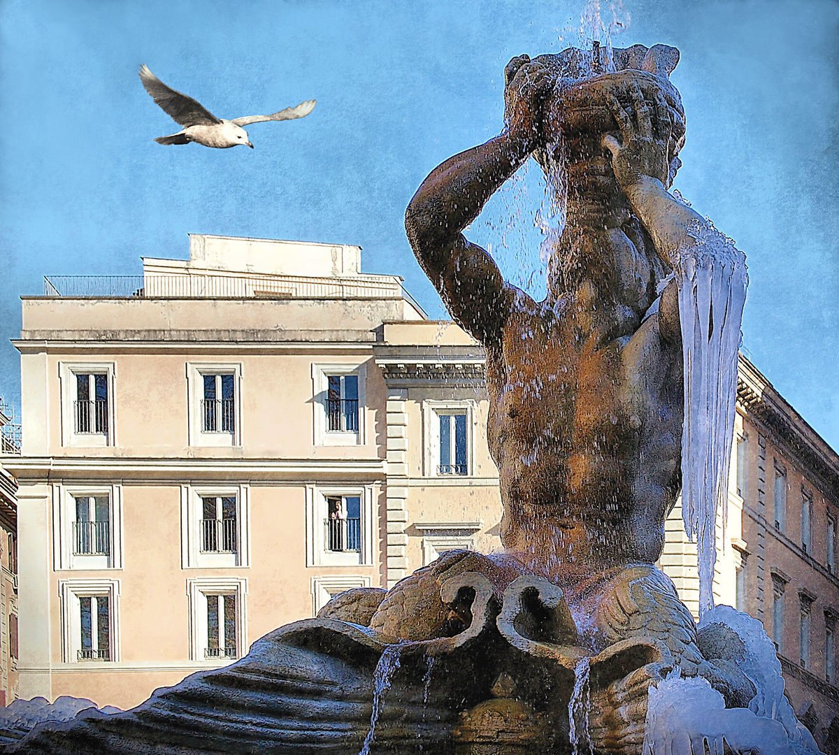 Roma gelata : "Il Tritone in una veste di ghiaccio" Foto % Immagini ...