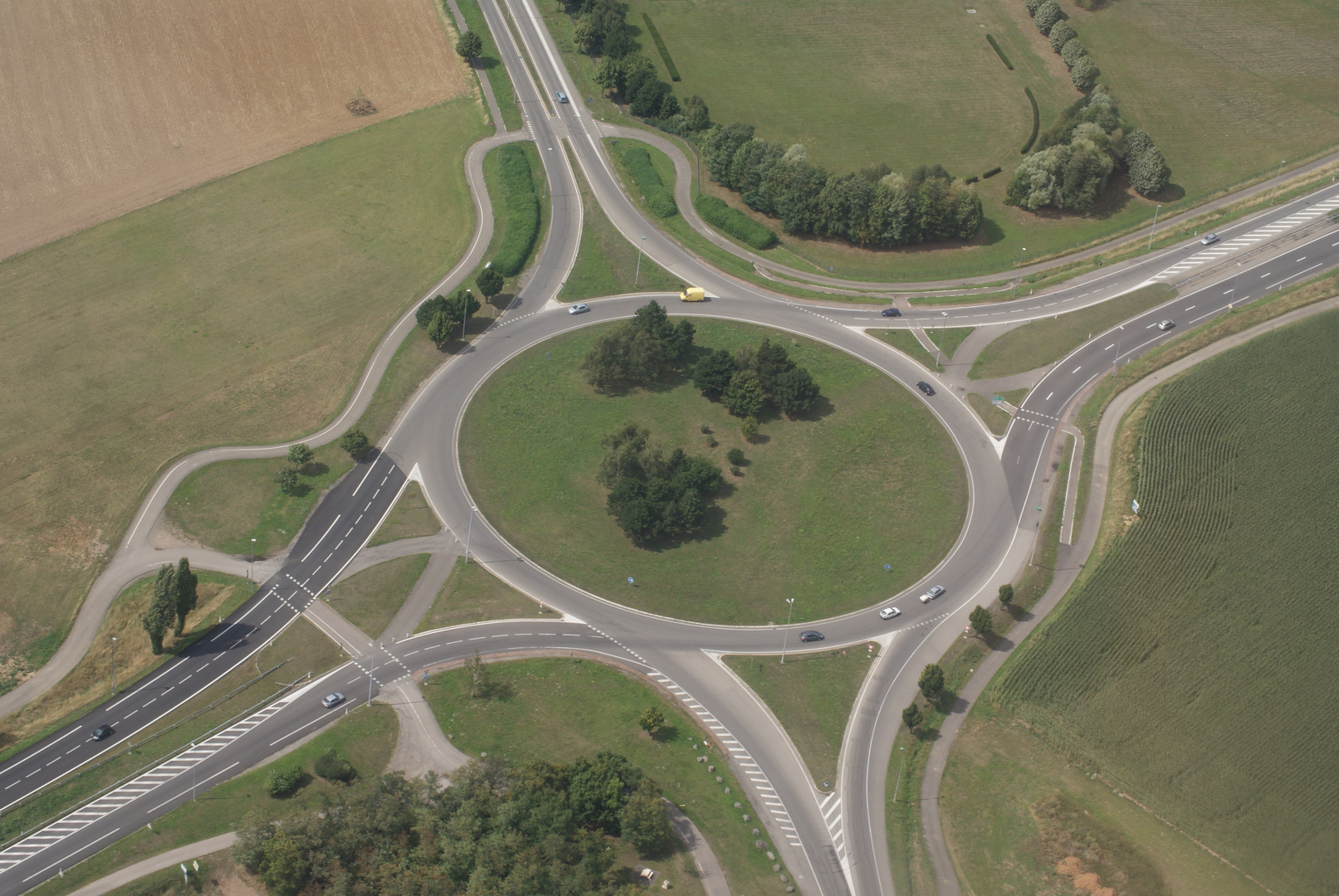 Rond Point photo et image | architecture, paysages urbains, hélicoptère ...