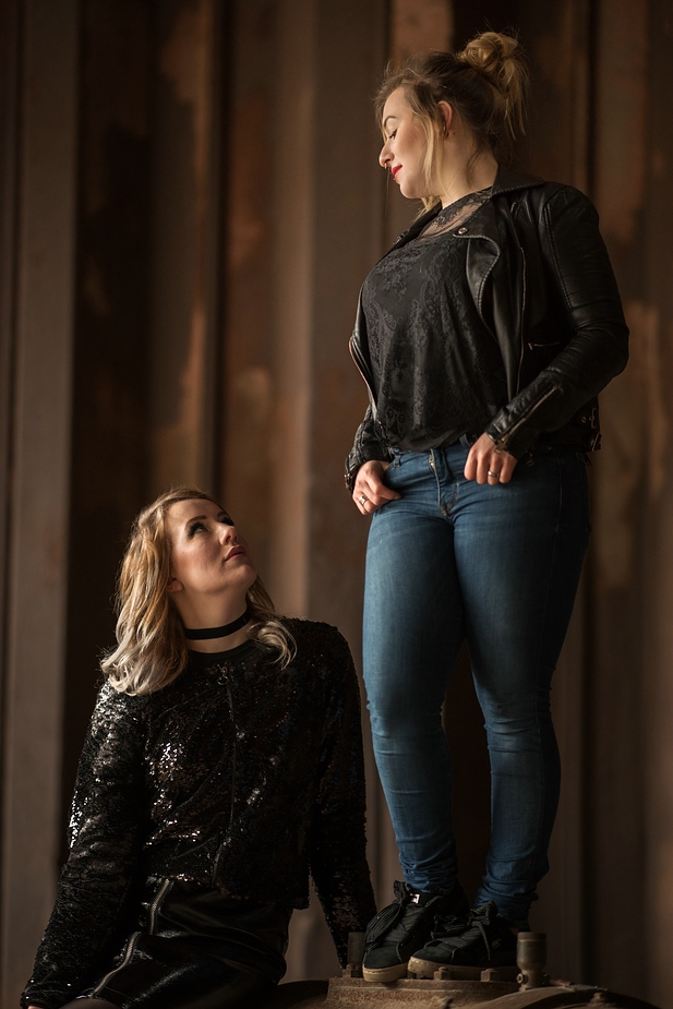 Ronja die Große und niederes Volk Foto & Bild | outdoor, portrait, fashion Bilder auf fotocommunity