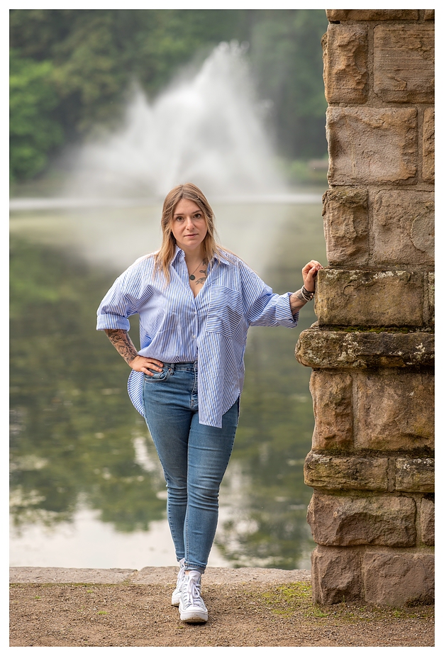 Ronja vor der Fontäne Foto & Bild | ronja Bilder auf fotocommunity