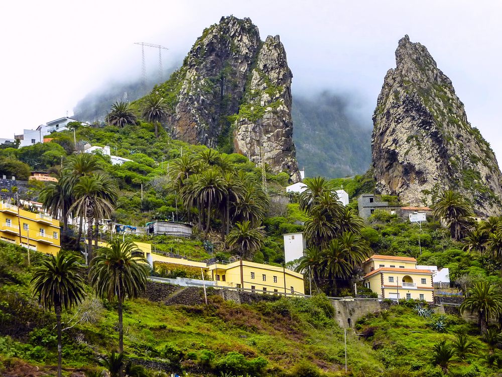 Roques de San Pedro bei Hermigua Foto & Bild | europe, canary islands ...