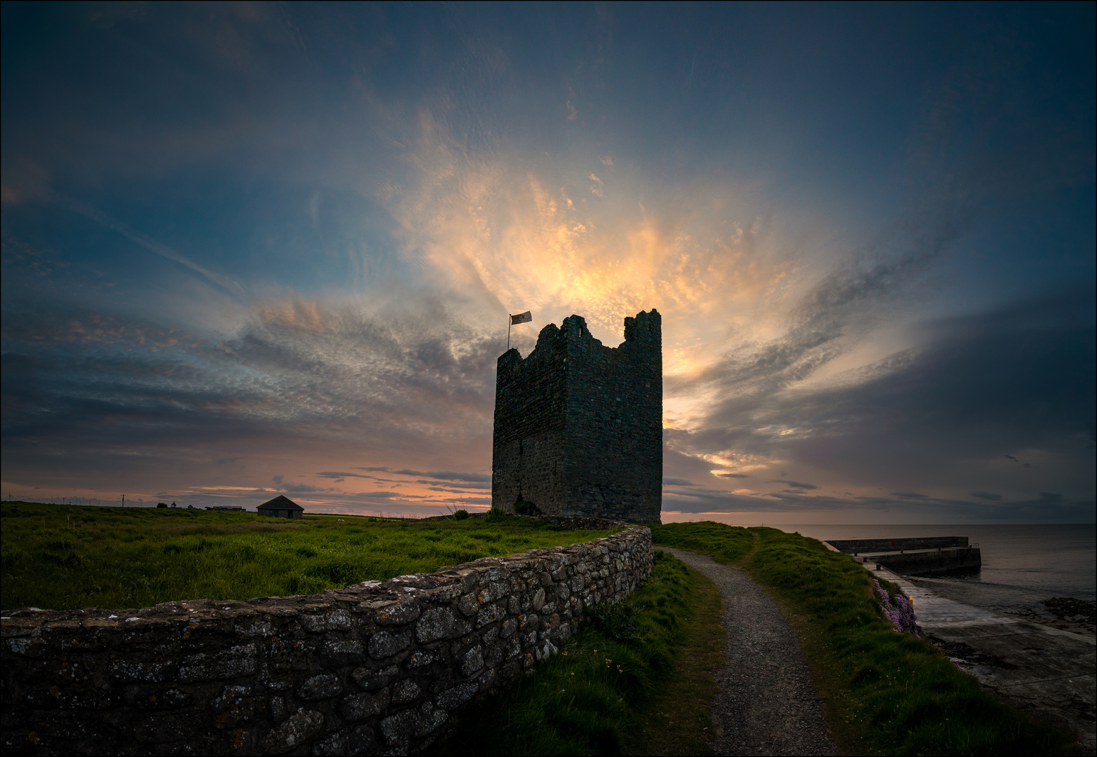 * Roslee Castle Way * Foto & Bild | spezial, outdoor, wolken Bilder auf ...